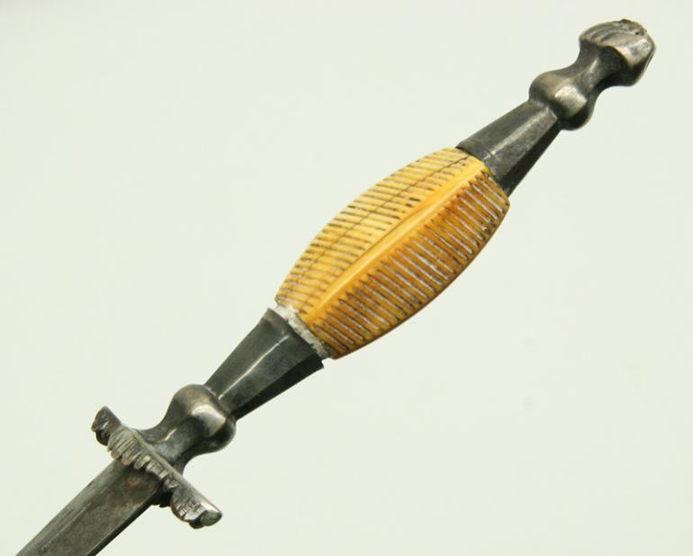 AMERICAN SMALL SILVER-MOUNTED DIRK OR DAGGER ca.1820 – Sailor in Saddle